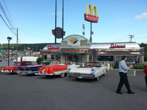 Classic Carhops Across the USA - On The Road with Susan