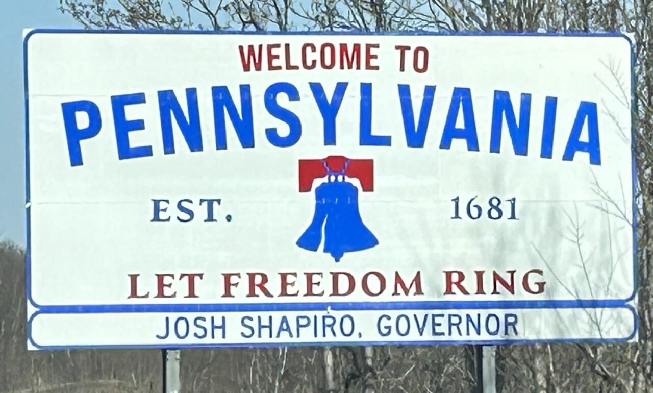 State Welcome Signs - On The Road with Susan