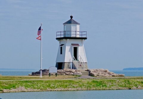 15 Most Beautiful & Historic Lighthouses in the USA - On The Road with ...